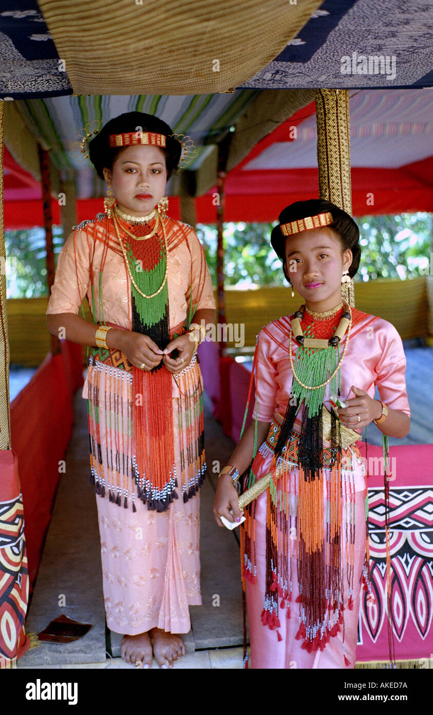 Gambar Baju Adat Toraja - 52+ Koleksi Gambar Gambar Baju Adat Toraja - 52+ Koleksi Gambar