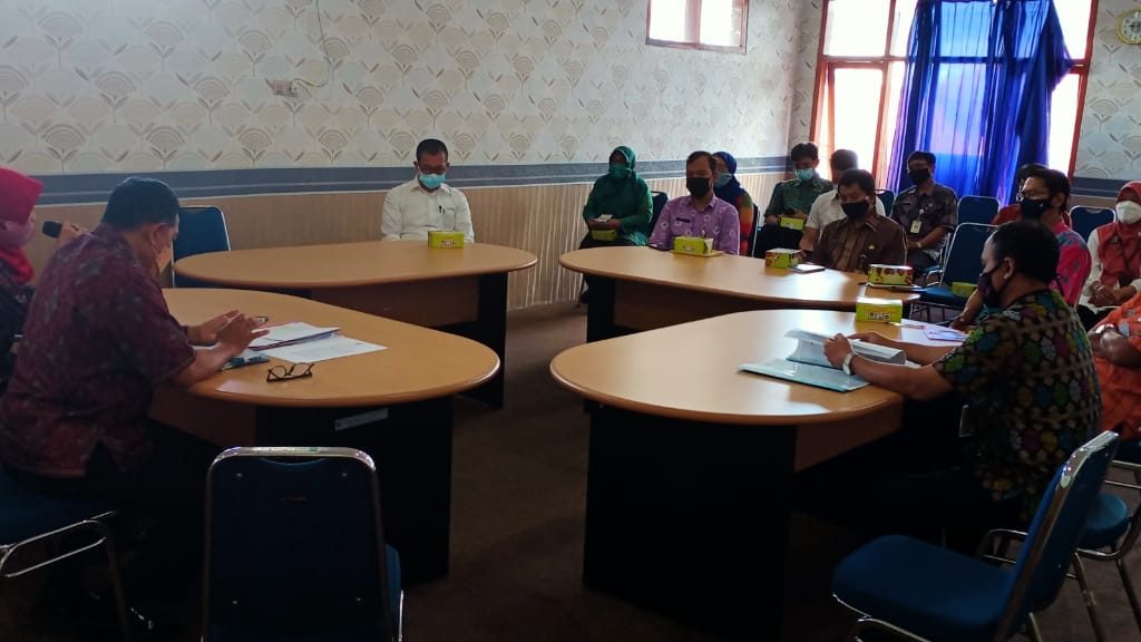 Detail Gambar Orang Rapat Di Kantor Koleksi Nomer 31 Detail Gambar Orang Rapat Di Kantor Koleksi Nomer 31