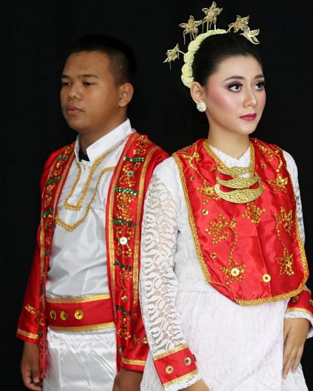 Detail Gambar Pakaian Adat Baju Cele Koleksi Nomer 8 Detail Gambar Pakaian Adat Baju Cele Koleksi Nomer 8