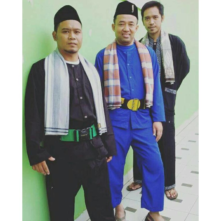 Detail Gambar Pakaian Adat Betawi Koleksi Nomer 55 Detail Gambar Pakaian Adat Betawi Koleksi Nomer 55