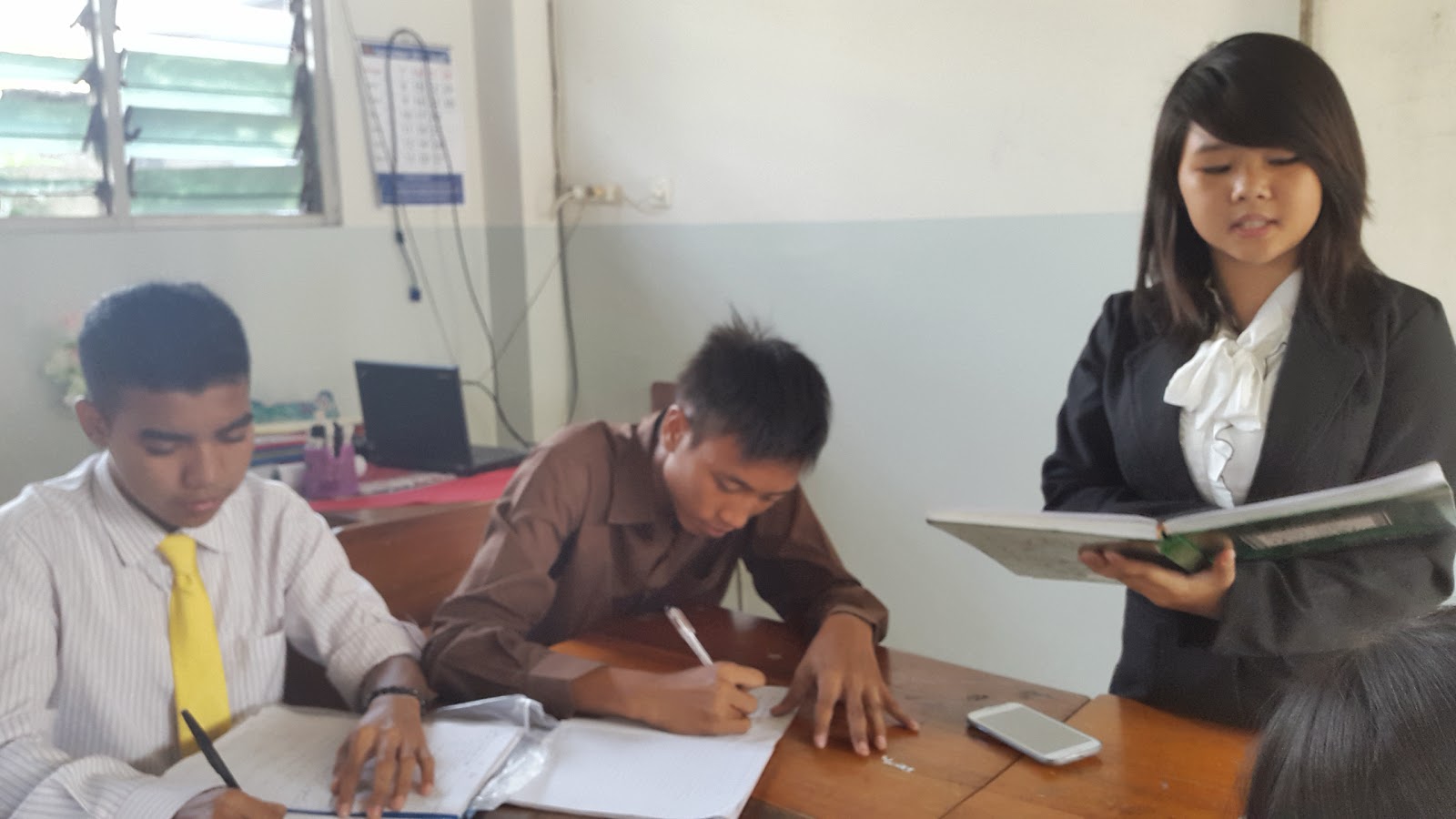Gambar Penampilan Yang Baik Bagi Seorang Sekretaris - 51+ Koleksi Gambar Gambar Penampilan Yang Baik Bagi Seorang Sekretaris - 51+ Koleksi Gambar