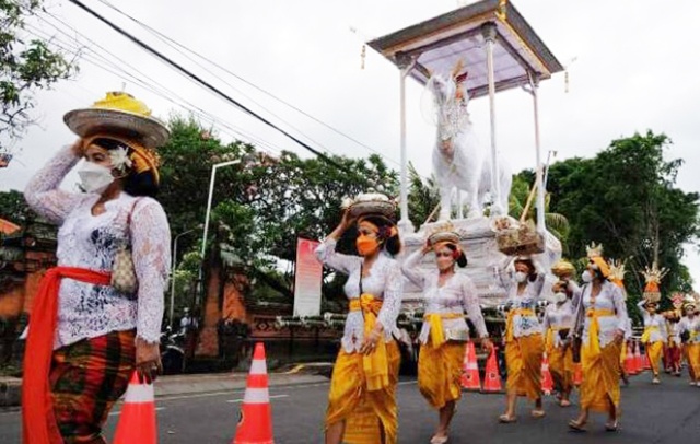 Detail Gambar Upacara Ngaben Di Bali Koleksi Nomer 31 Detail Gambar Upacara Ngaben Di Bali Koleksi Nomer 31