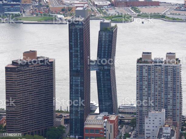 Halaman Unduh untuk file Desain Gedung Pencakar Langit yang ke 14 Halaman Unduh untuk file Desain Gedung Pencakar Langit yang ke 14