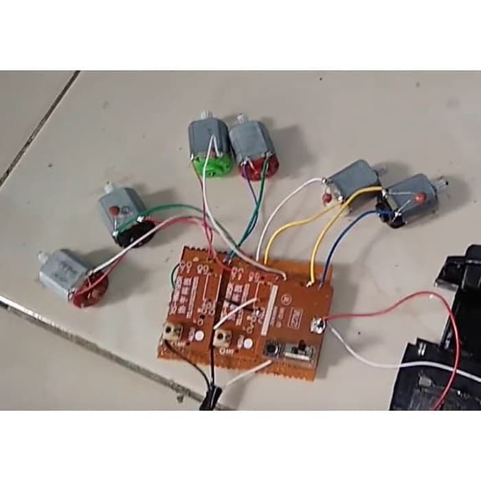 Detail Jual Rangkaian Remote Control Mobil Mainan Koleksi Nomer 7 Detail Jual Rangkaian Remote Control Mobil Mainan Koleksi Nomer 7