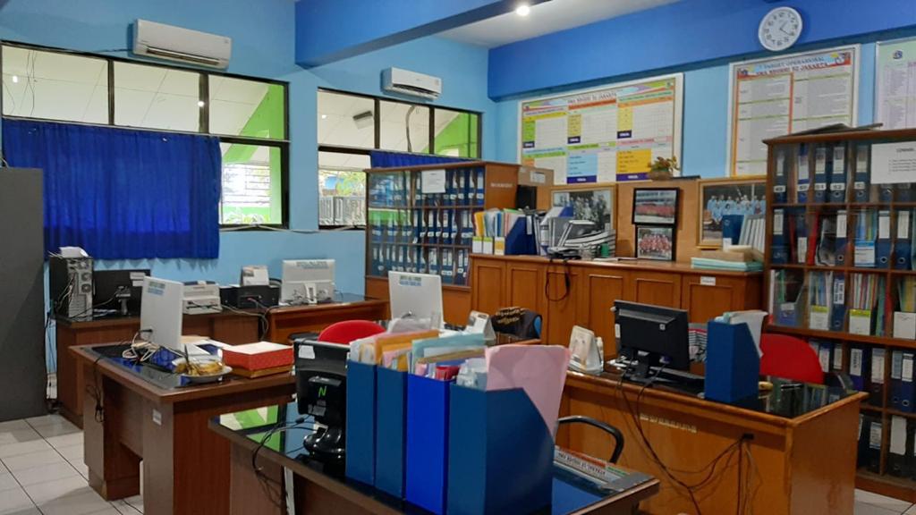 Detail Desain Ruang Tata Usaha Sekolah Koleksi Nomer 33